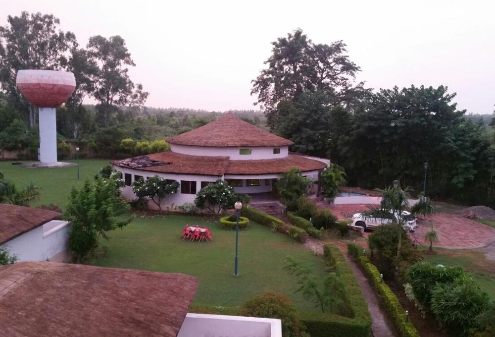 Jungle Holiday Resort is Located in Vill. Shimalchaur, Jim Corbett